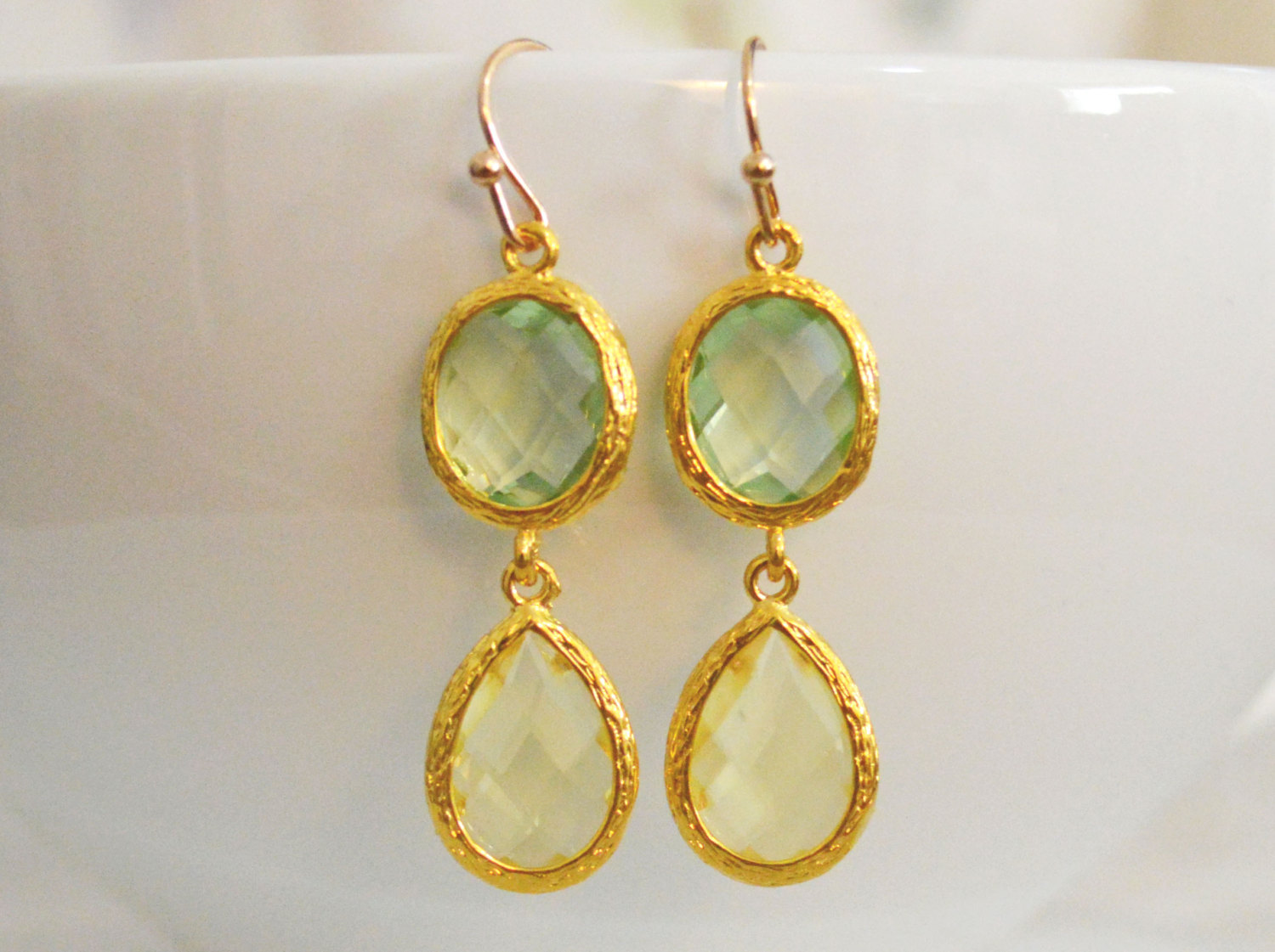 ) B-031 Glass Earrings, Chrysolite & Lemon Yellow Drop Earrings, Dangle ...